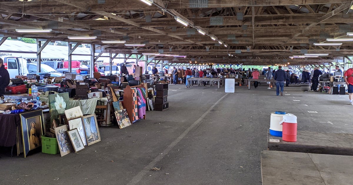 12 Massive Flea Markets In Pennsylvania That Are Too Good To Pass Up