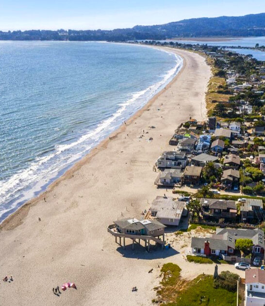 picturesque seaside town california ftr