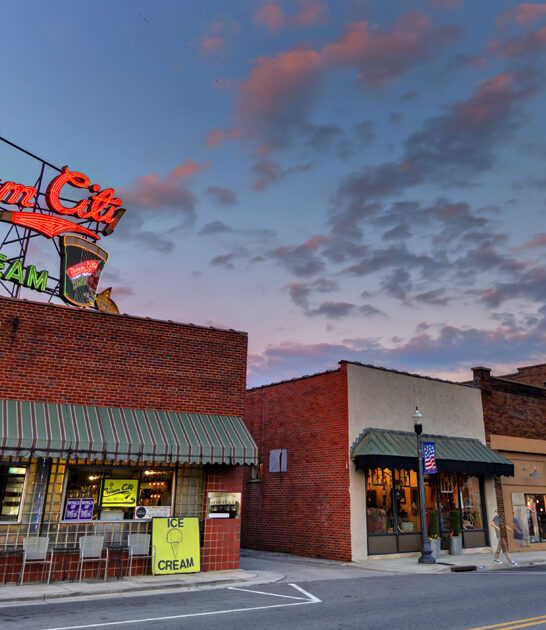 picturesque tennessee small town ftr
