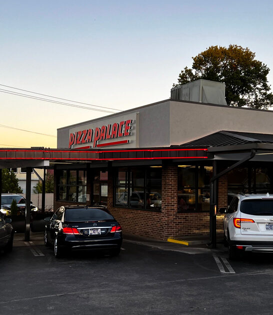 pizza restaurants worth tennessee ftr