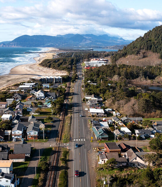 scenic coastal town oregon ftr