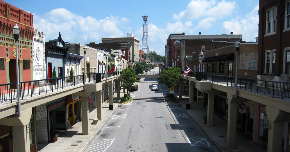 This Slow-Paced Town In Tennessee Has Fresh Air, No Traffic, And Zero ...