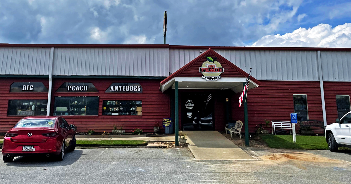 This Enormous Vintage Store In Georgia Has Rare Treasures You Won’t ...