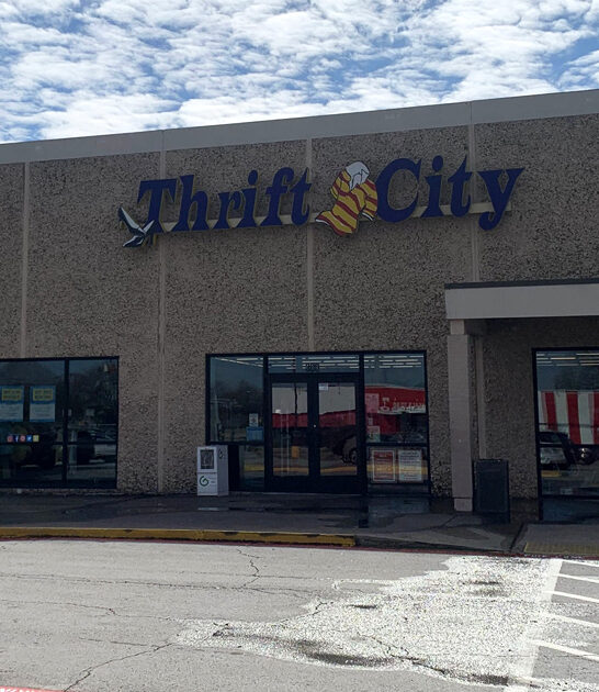 thrift store enormous texas ftr