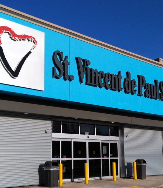 thrift store wisconsin bargain ftr