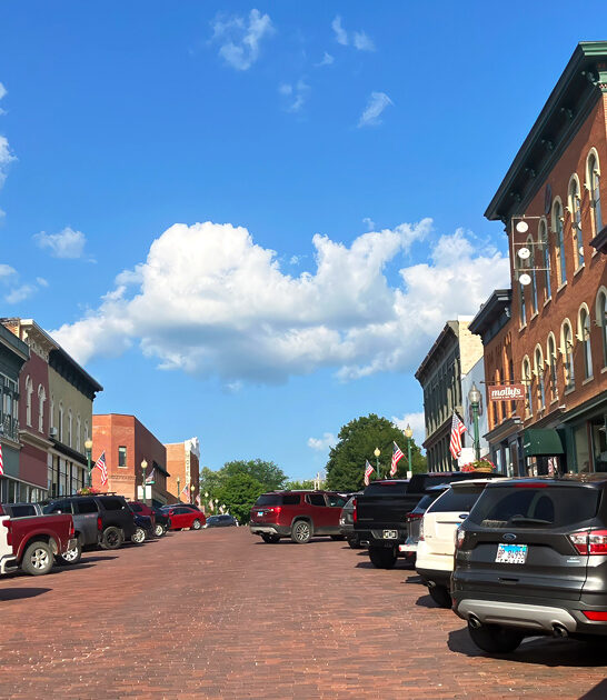 town illinois simple living ftr