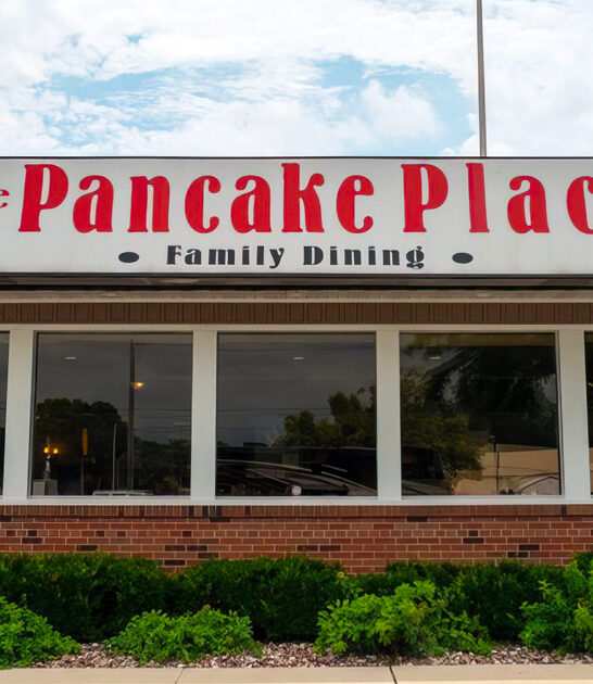 unassuming pancakes restaurant wisconsin ftr
