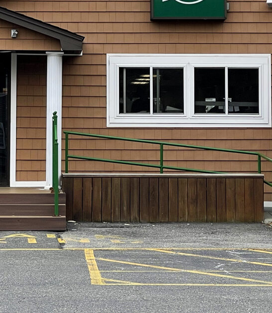 unassuming pizza restaurants massachusetts ftr