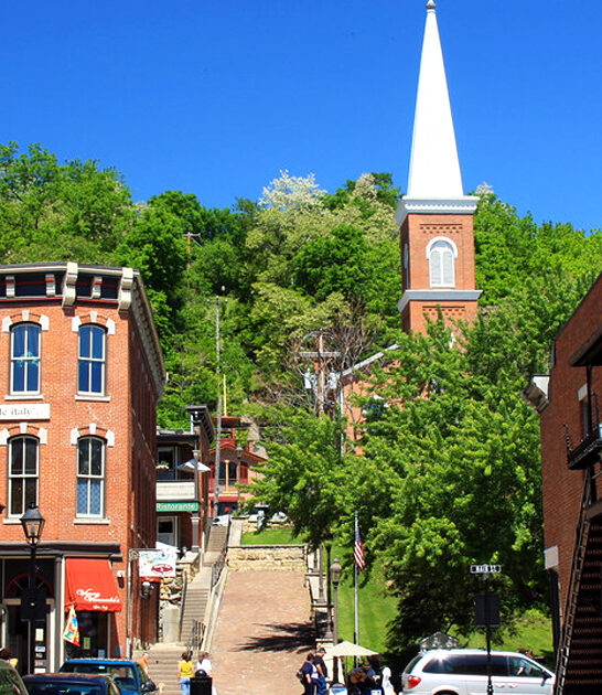 underrated small towns illinois ftr