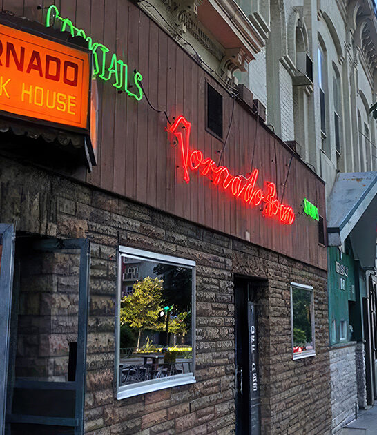 wisconsin homey steakhouse restaurant ftr