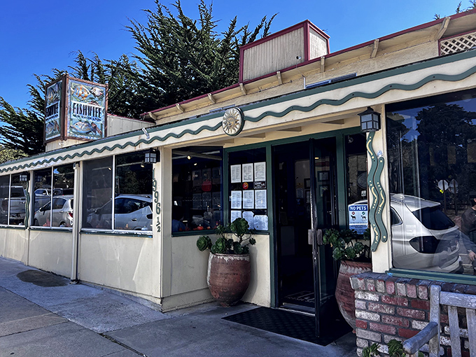 The unassuming exterior of Fishwife belies the seafood treasures within. Like finding a pearl in an ordinary-looking oyster.