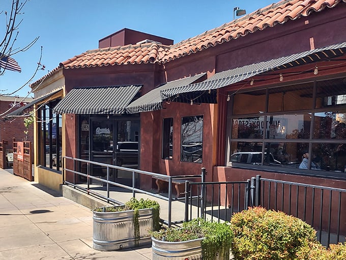 Gracie's storefront beckons like a siren song for carnivores &ndash; resistance is futile and frankly, who'd want to resist?