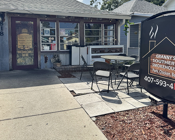 This unassuming St. Cloud gem proves that the best barbecue joints never need flashy signs to draw crowds.