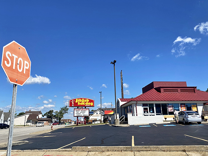 That iconic red roof and vintage sign against the Ohio sky &ndash; like a beacon calling all hot dog pilgrims home to their meaty mecca.