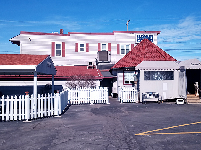 The white picket fence isn't just charming decor&mdash;it's holding back the crowds who've caught wind of Grand River's seafood sanctuary.