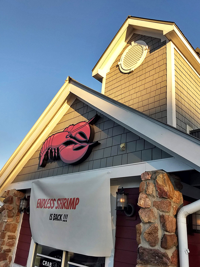 The unassuming exterior that houses seafood dreams - sometimes the best treasures hide in plain sight.