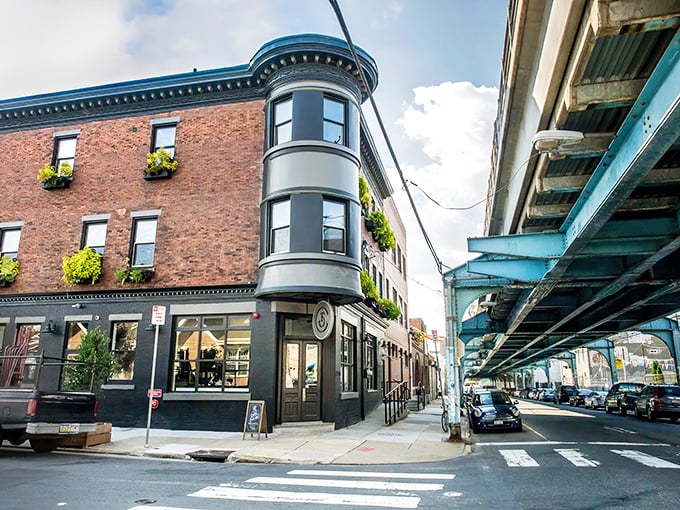 Architectural eye candy! Front Street Cafe's corner turret and brick facade create that perfect "where have you been all my life?" moment under Philadelphia's iconic El. 