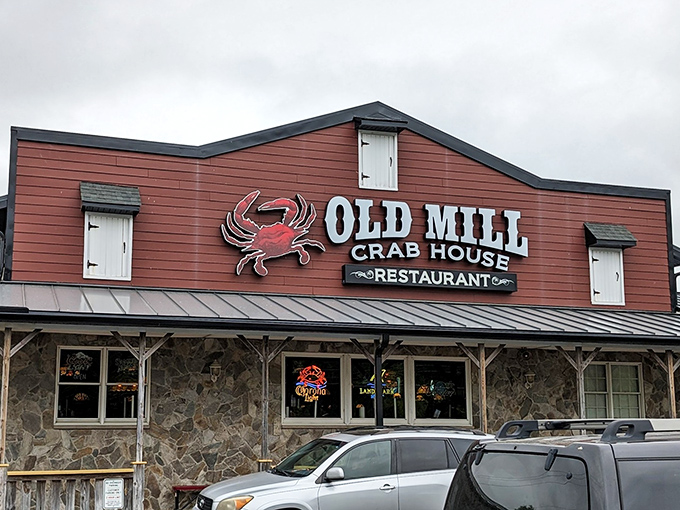The iconic red exterior with its giant crab sign is like a lighthouse for hungry seafood lovers navigating the Delmarva Peninsula.