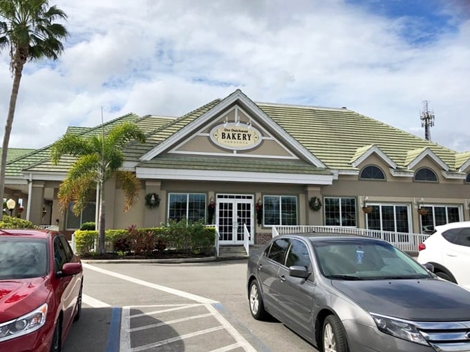 Where palm trees meet Amish tradition&mdash;Der Dutchman's exterior blends seamlessly into Sarasota's landscape while promising comfort food that transcends geography.