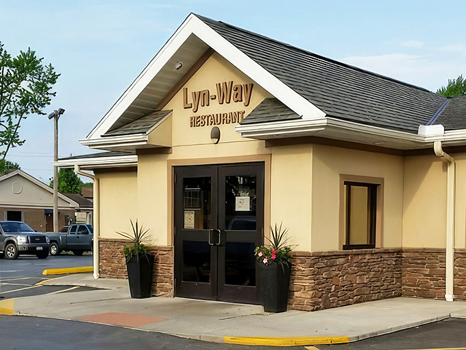 The unassuming beige exterior of Lyn-Way Restaurant is like that quiet classmate who turned out to be wildly successful. Don't judge this culinary book by its cover.