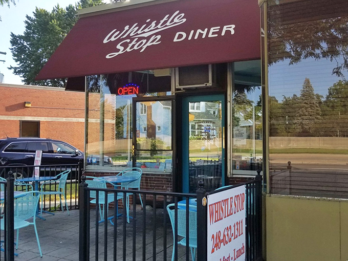 Fall transforms this unassuming Pleasant Ridge gem into a postcard-worthy scene, with nature providing the perfect golden backdrop for breakfast adventures.