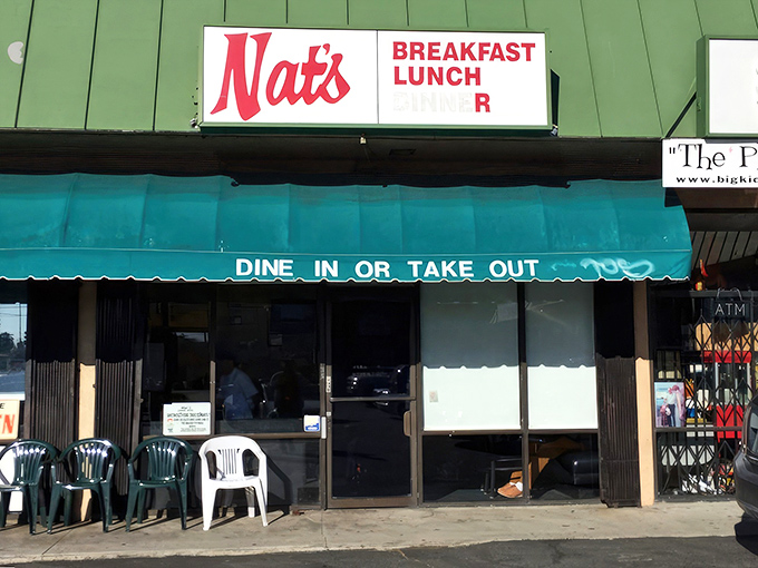 The unpretentious green awning says it all&mdash;real food awaits inside, no Instagram filters required. Like finding a $20 bill in your winter coat pocket.