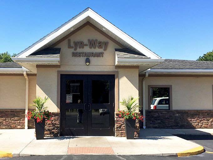 The unassuming beige exterior of Lyn-Way Restaurant is like that quiet classmate who turned out to be wildly successful. Don't judge this culinary book by its cover.
