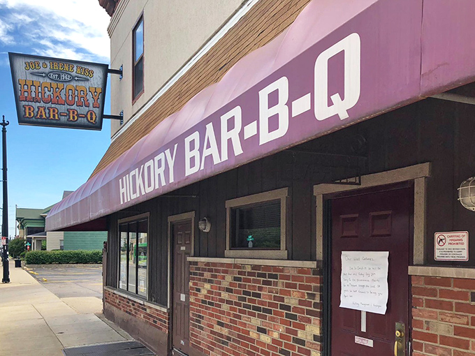 This two-story charmer has been feeding Dayton since before your favorite TV show premiered.