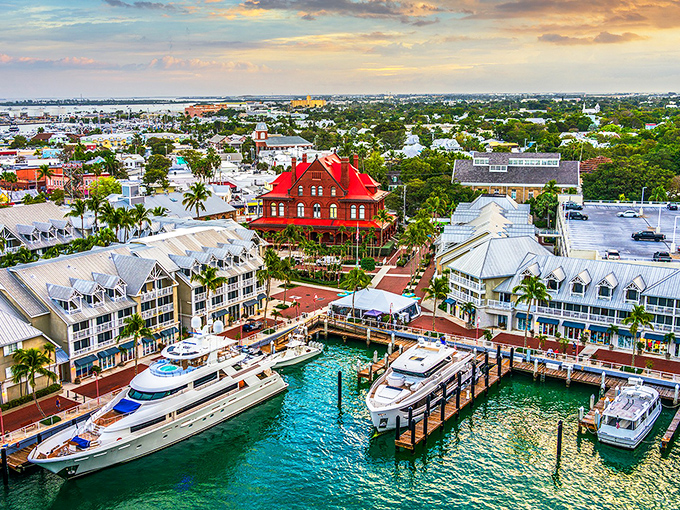 Harbor life in Key West hits different—gleaming yachts, that iconic red building, and water so impossibly turquoise it looks Photoshopped by Mother Nature herself.