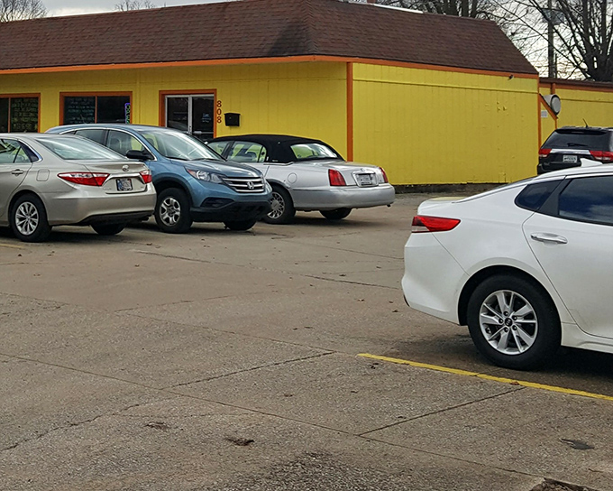 That sunshine-yellow exterior isn't just a building&mdash;it's a breakfast beacon calling you home when your stomach's running on empty.