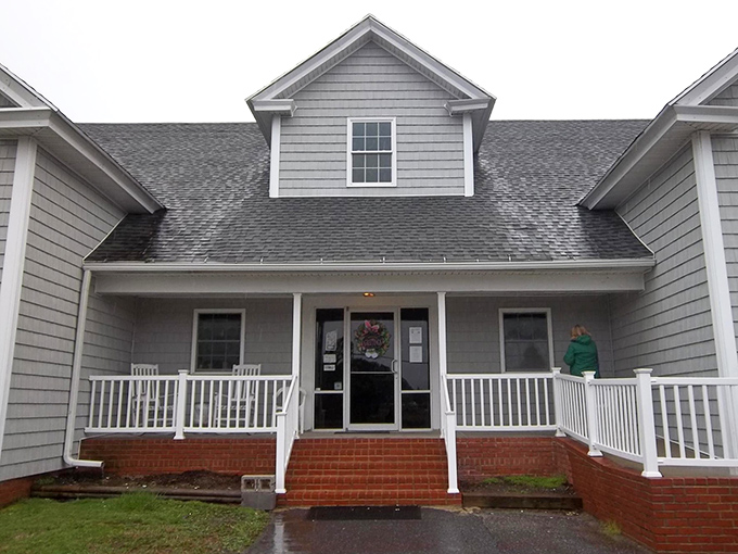 The unassuming gray exterior of Old Salty's belies the culinary treasures within&mdash;like finding a pearl in the most ordinary-looking oyster.