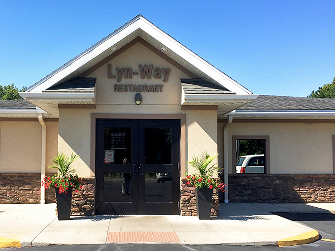 The unassuming beige exterior of Lyn-Way Restaurant is like that quiet classmate who turned out to be wildly successful. Don't judge this culinary book by its cover.