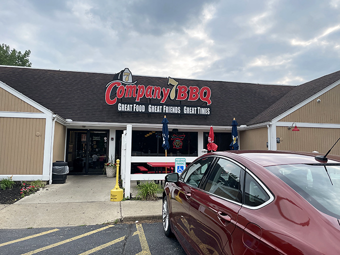 The unassuming exterior of Company 7 BBQ hides a smoky paradise within. Like finding a treasure map where X marks the spot for ribs.