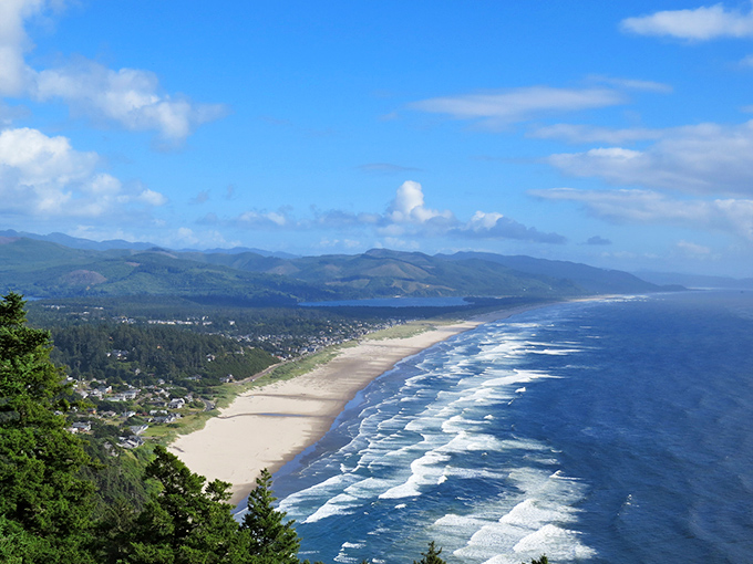 Coastal homes nestled between forest and sand, where Manzanita's charm is on full display. Mother Nature couldn't have designed a more perfect beach town setting.
