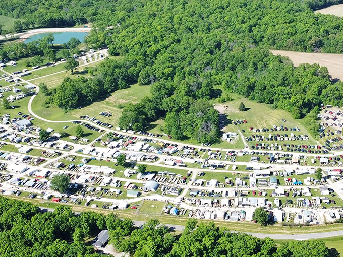From above, Rutledge Flea Market resembles a treasure map come to life, with rows of vendors creating pathways to potential discoveries that would make any collector's heart race.