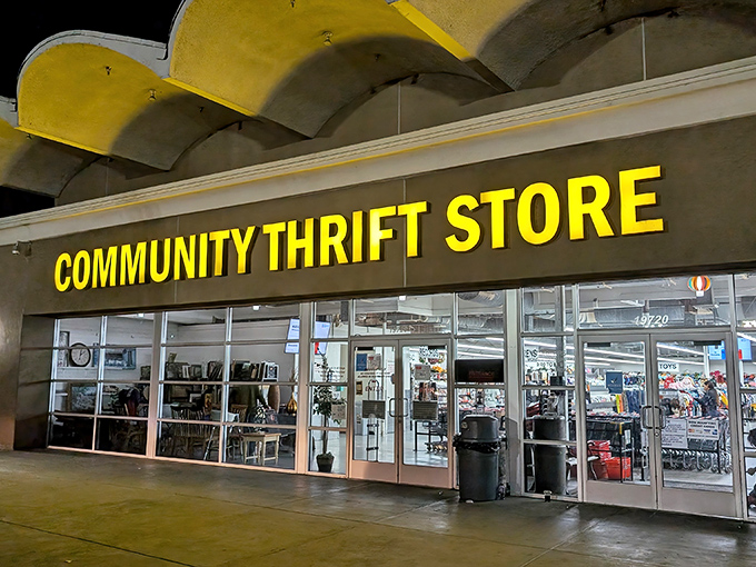 The distinctive wavy roofline makes this thrift paradise unmistakable. Like a mid-century modern spaceship that landed with cargo holds full of bargains.