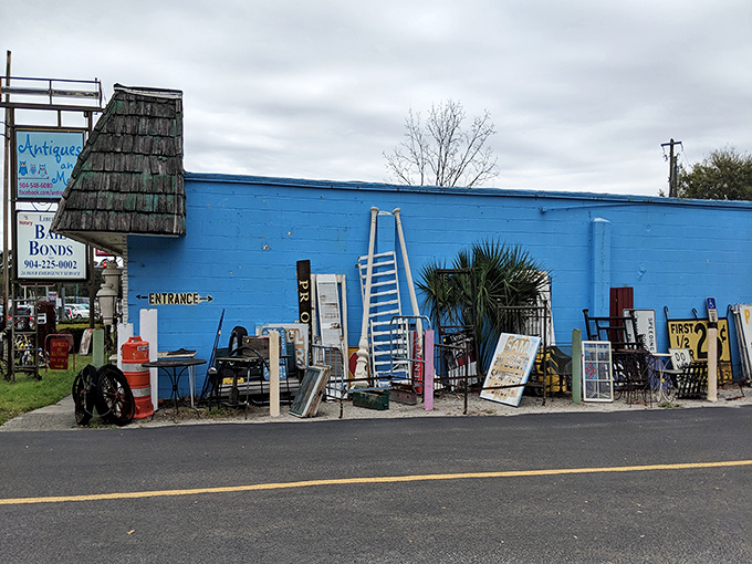 The bright blue exterior says "treasure inside" louder than any neon sign could. Florida's version of Ali Baba's cave awaits!