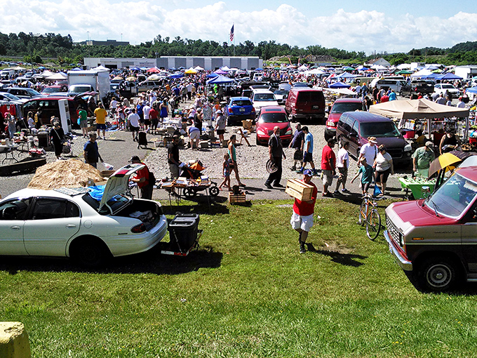 A sea of tents, canopies, and treasure hunters stretching to the horizon. Sunday mornings at Trader Jack's aren't just shopping&mdash;they're an expedition.