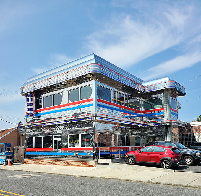 Chrome-plated time travel! Goober's gleaming exterior promises a journey back to when diners were the beating heart of American social life.