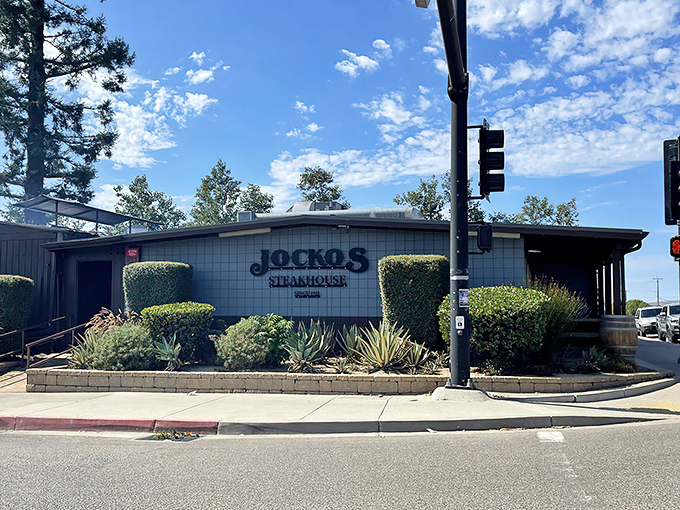 The unassuming exterior of Jocko's hides culinary greatness like Clark Kent's glasses hide Superman. "Famous Oak Pit Steakhouse" isn't bragging&mdash;it's just stating facts.