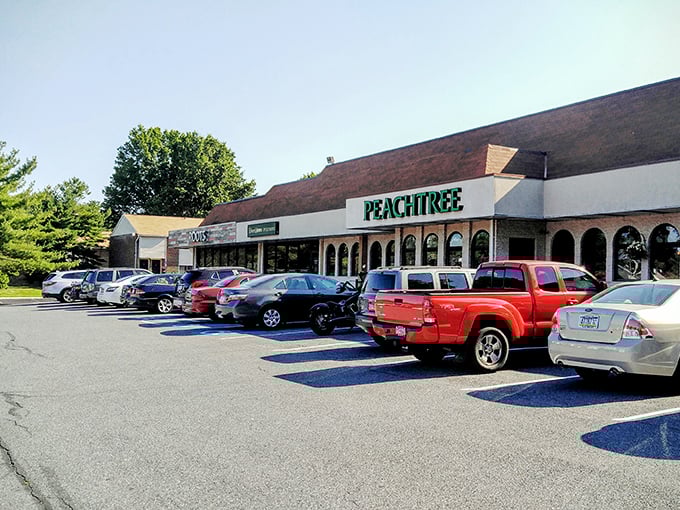 The packed parking lot at Peachtree doesn't lie &ndash; locals know where to find breakfast bliss in Harrisburg without the fancy frills.