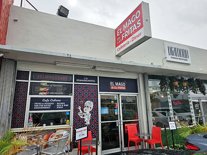 The unassuming storefront of El Mago De Las Fritas stands like a culinary lighthouse on SW 8th Street, beckoning hungry travelers with its simple red and white sign.