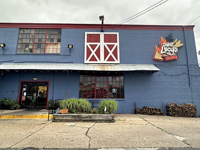 The barn-red door and blue exterior of Sweet Lucy's isn't shouting for attention&mdash;it's too busy perfecting what's smoking inside.