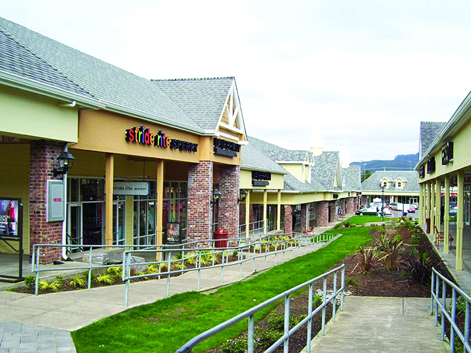 The coastal-inspired architecture of Lincoln City Outlets feels more like a charming village than a shopping center. Those peaked roofs practically whisper "bargains inside!"