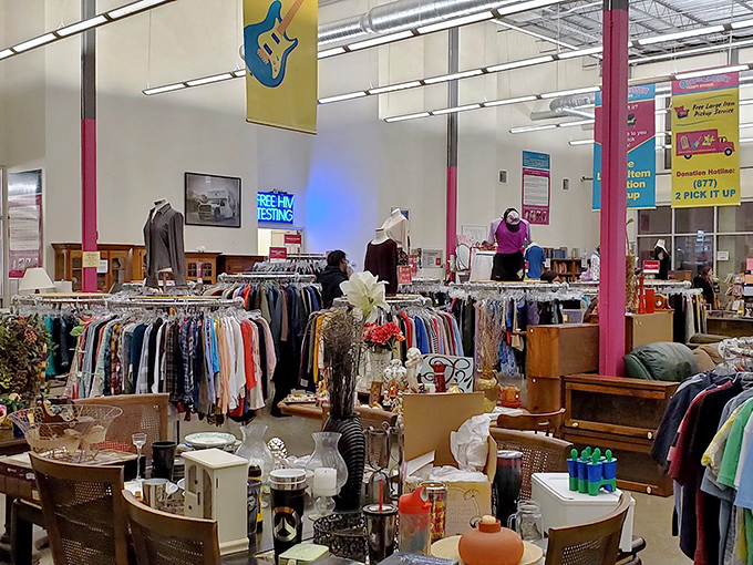 1. the massive secondhand shop in ohio where you can fill a whole cart for $30
