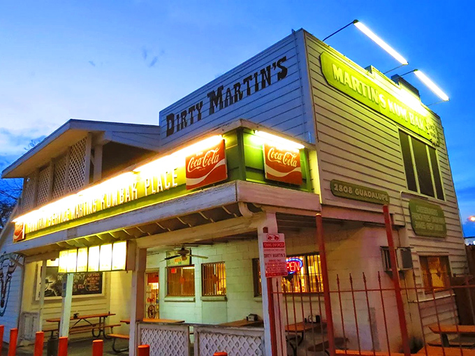 The neon glow of Dirty Martin's beckons hungry Austinites like a lighthouse for the burger-obsessed. A true Texas time capsule.