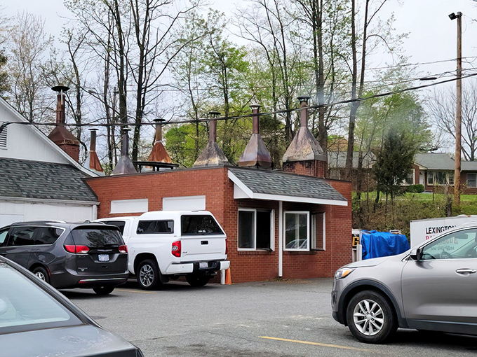 The pilgrimage begins here&mdash;a humble white building that doesn't need fancy architecture when what's happening inside smells this heavenly.