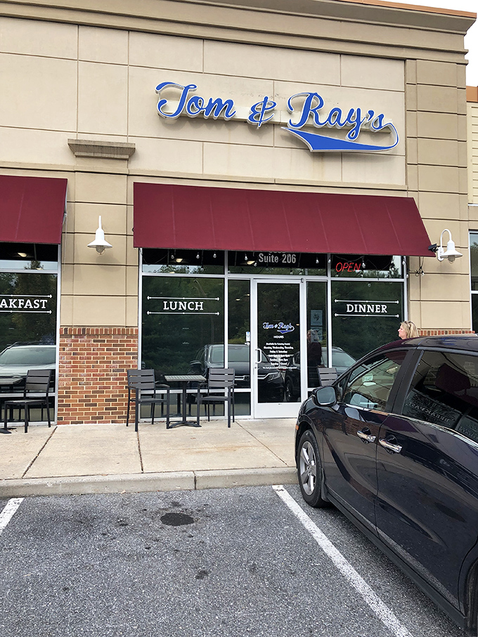 Tom & Ray's modest storefront with burgundy awnings doesn't scream for attention, but locals know this Damascus treasure is worth every visit.