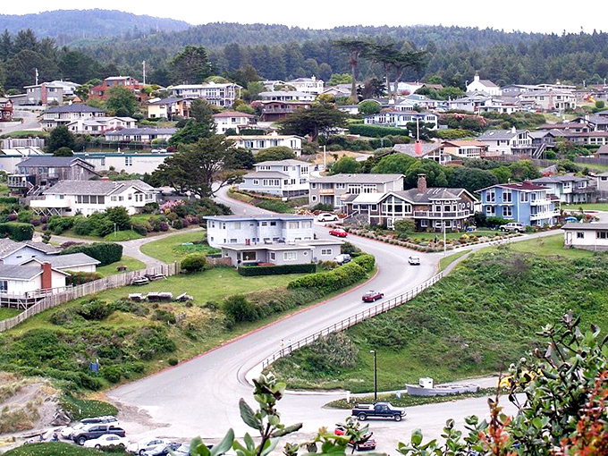 Trinidad's dramatic coastline looks like Mother Nature showing off her best work &ndash; rugged cliffs, azure waters, and a town that seems to float above it all.
