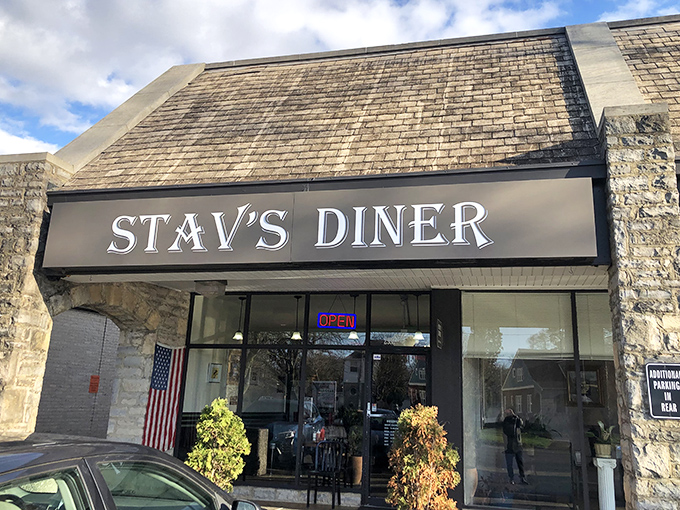 The modest stone fa&ccedil;ade of Stav's Diner hides Columbus's breakfast holy grail. That glowing "OPEN" sign might as well say "PARADISE FOUND."